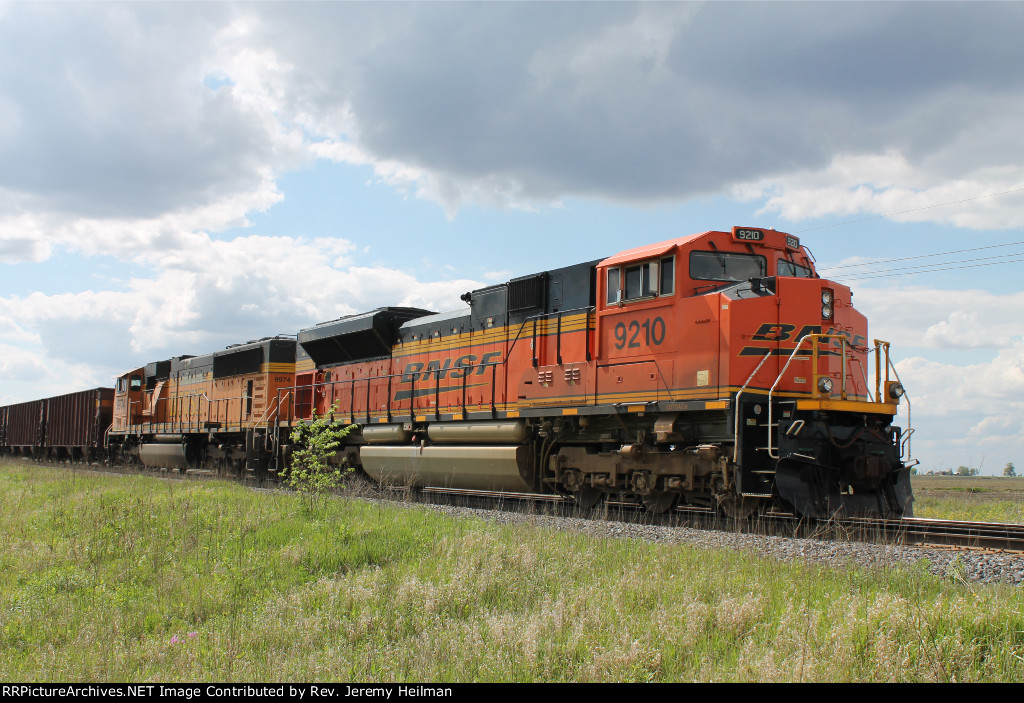 BNSF 9210 & 9974 (1)